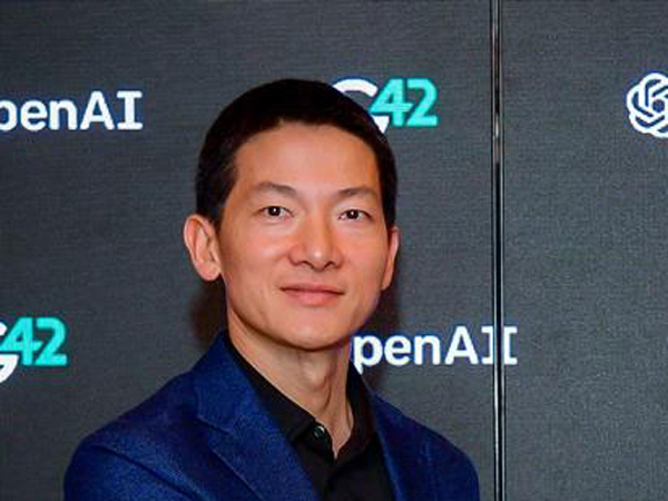 G42, 중국 기술 포기하고 MS와 15억달러 투자 계약